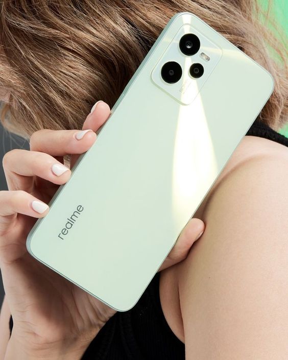 Desain Mewah ! Rekomendasi 5 HP Realme RAM 4GB dengan Harga Mulai dari ...