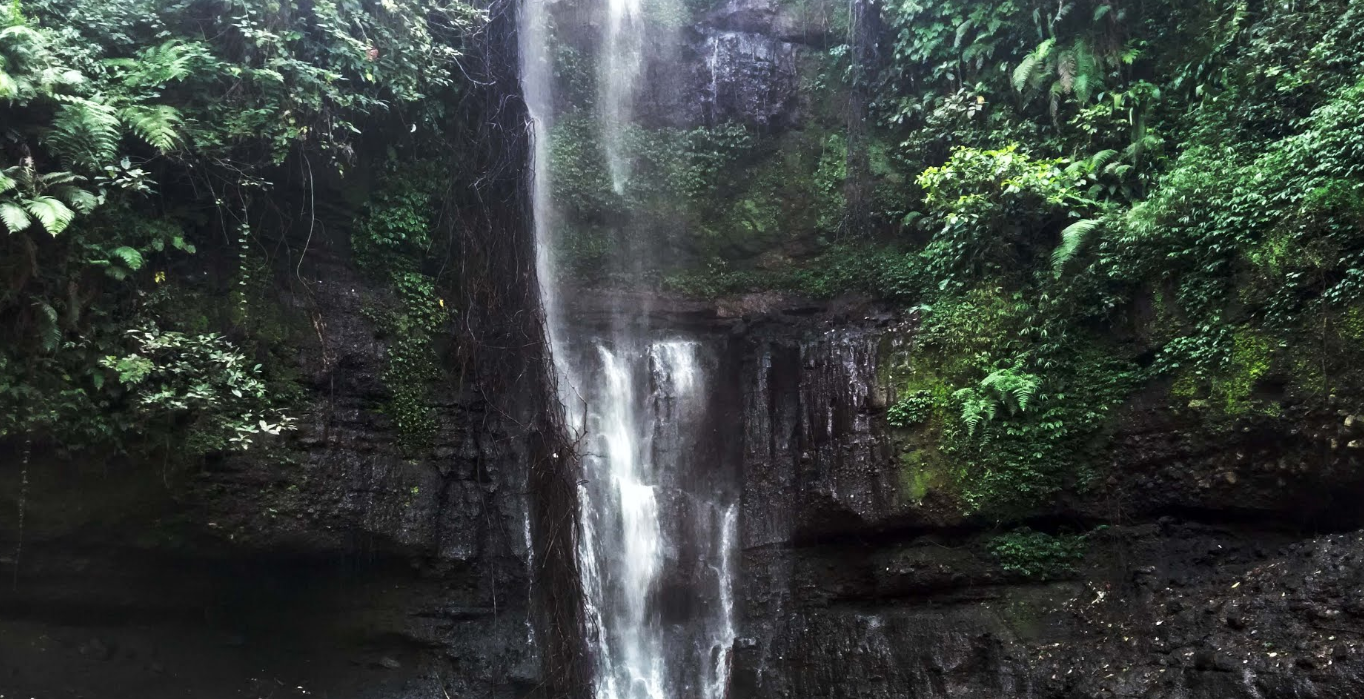 Menikmati Keindahan Alam dan Kisah Mistis Curug Pengantin di Tegal ...
