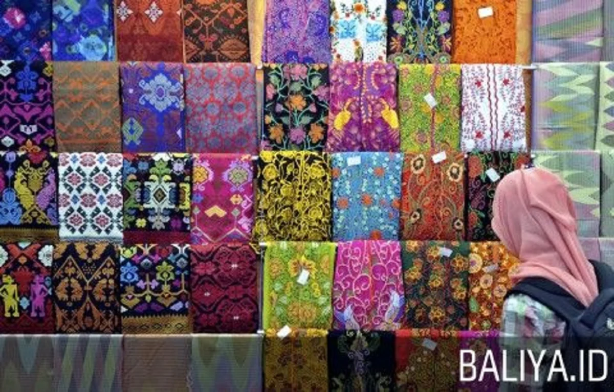 Mengungkap Keunikan Kain Tenun Bali yang Mahal – Rakcer.ID