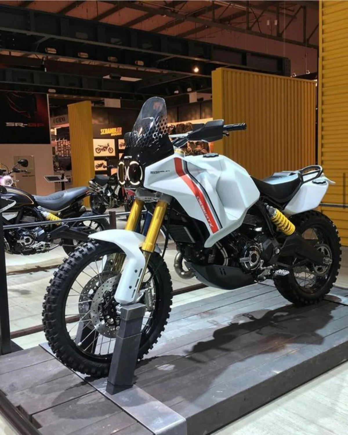 Tips Modifikasi Ducati DesertX: Membuat Motor Petualang Anda Lebih ...