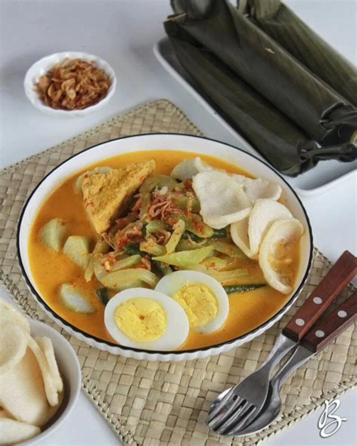 Resep Lontong Sayur Betawi Lengkap dengan Lauk Pauknya, Spesial untuk ...
