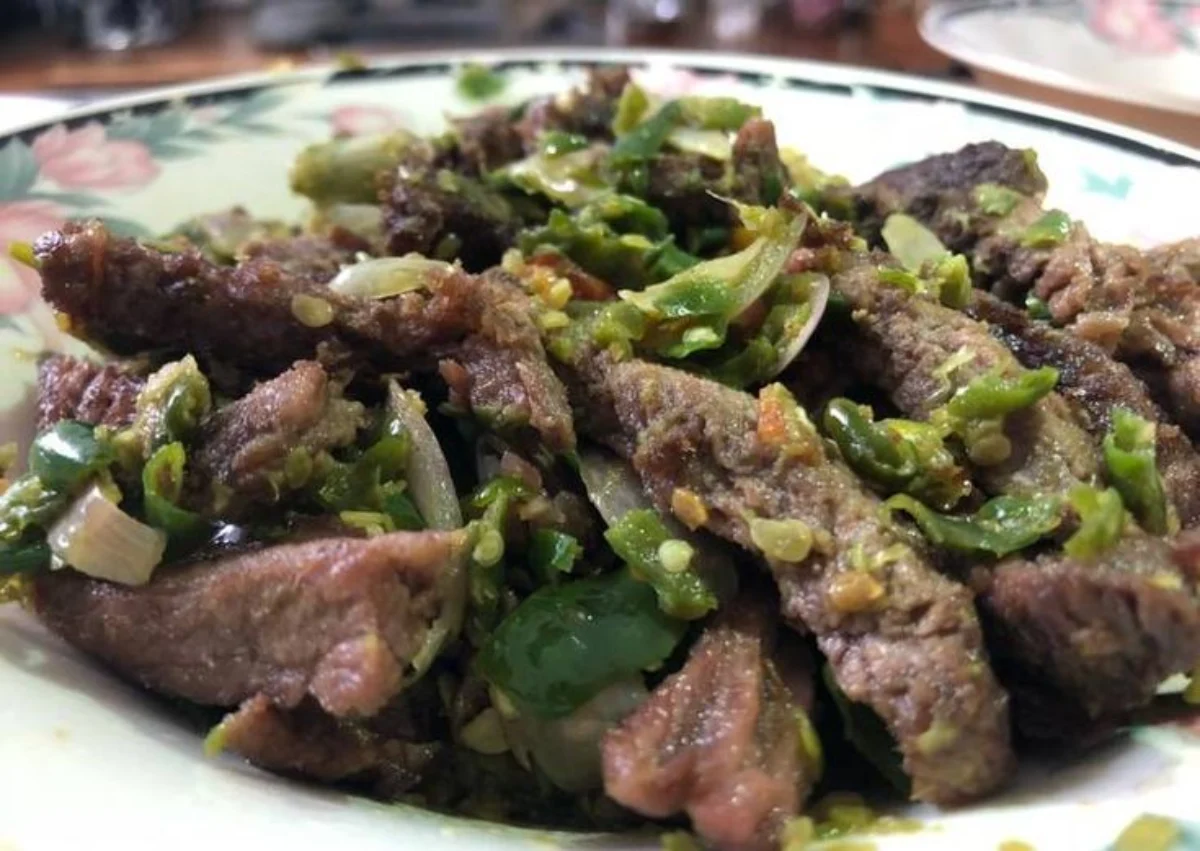 5 Resep Tumis Daging Sapi Cabe Ijo yang Pedas dan Gurih – Rakcer.ID
