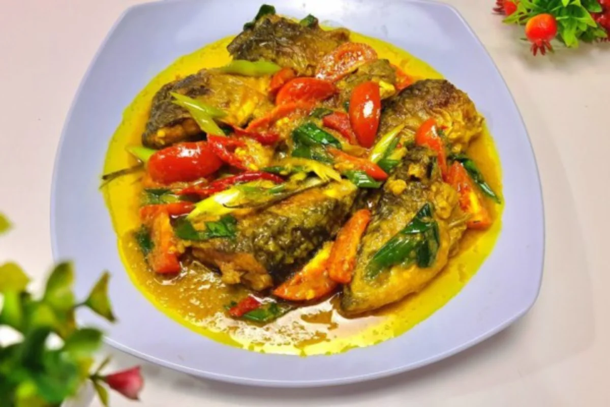 Resep Bandeng Bumbu Kuning yang lezat dan Menggungah Selera – Rakcer.ID