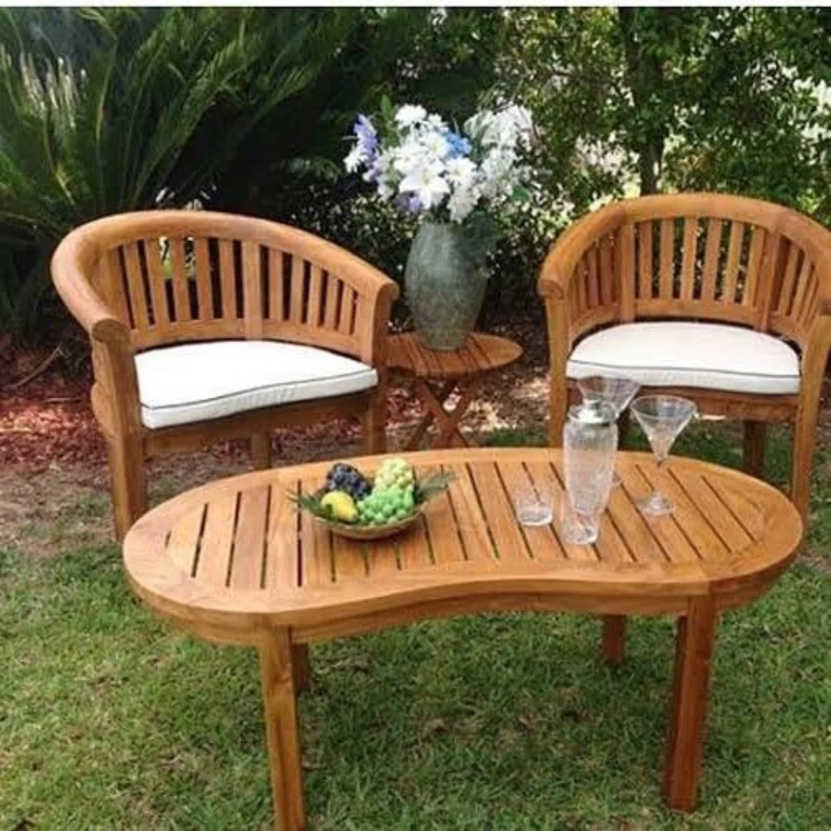 Ide Desain Meja Teras Minimalis yang Elegan untuk Mempercantik ...