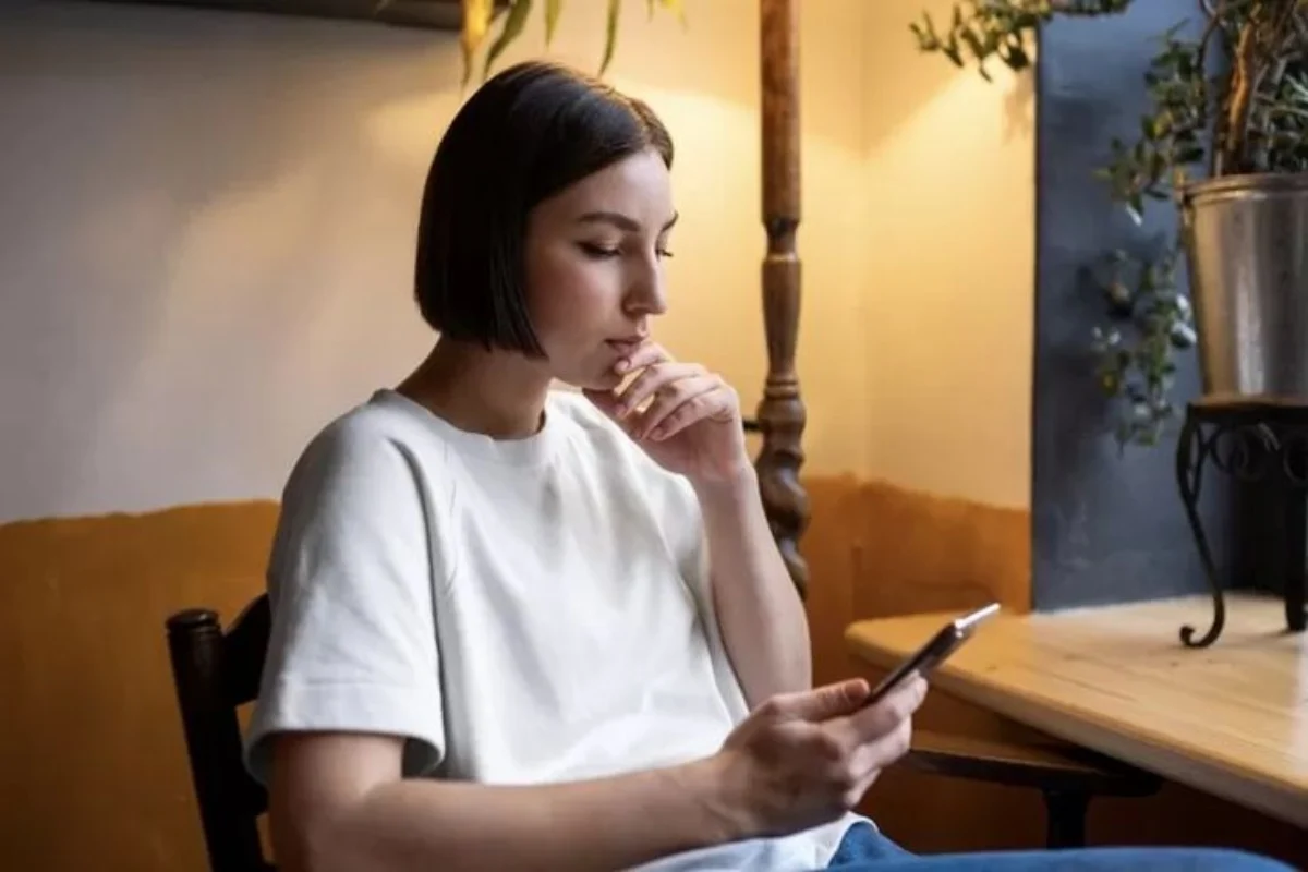 Mungkinkah Dia Suka Padamu? Ini 6 Tanda yang Perlu Kamu Ketahui! – Rakcer.ID