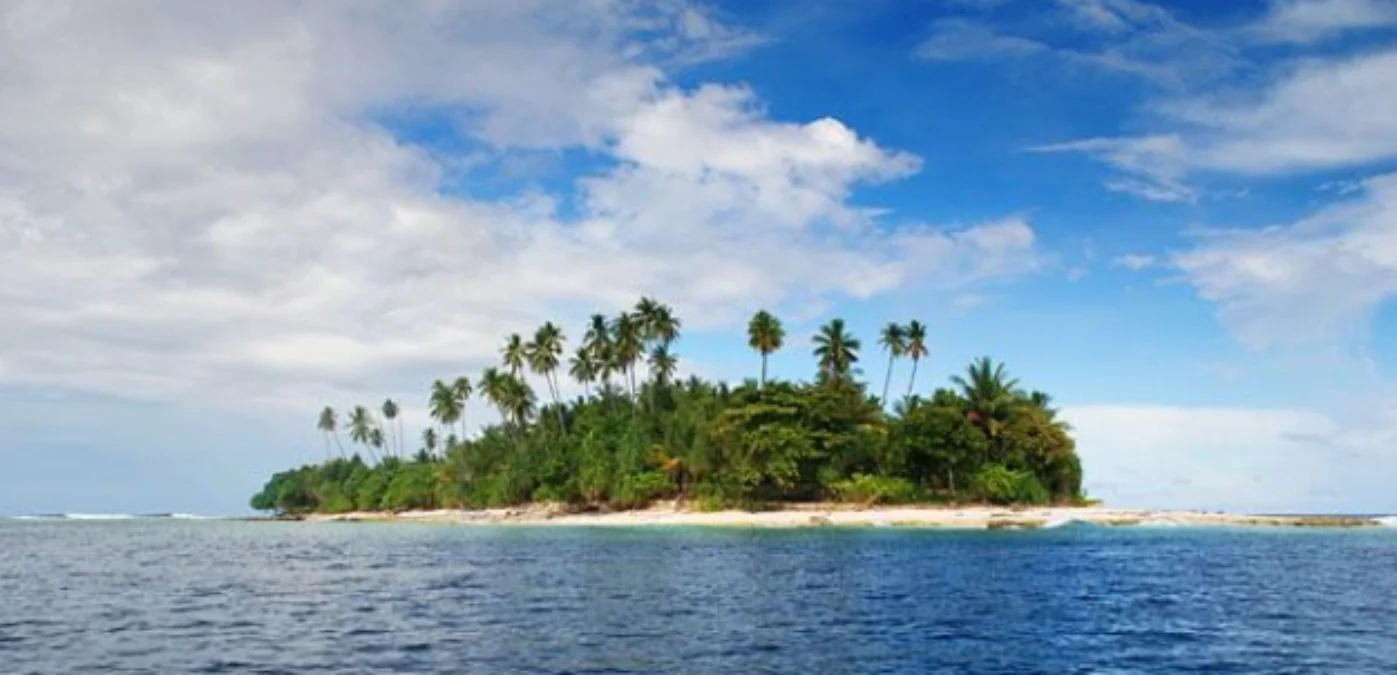Rekomendasi Wisata Laut di Pulau Halmahera, Liburan Seru Pengalaman ...