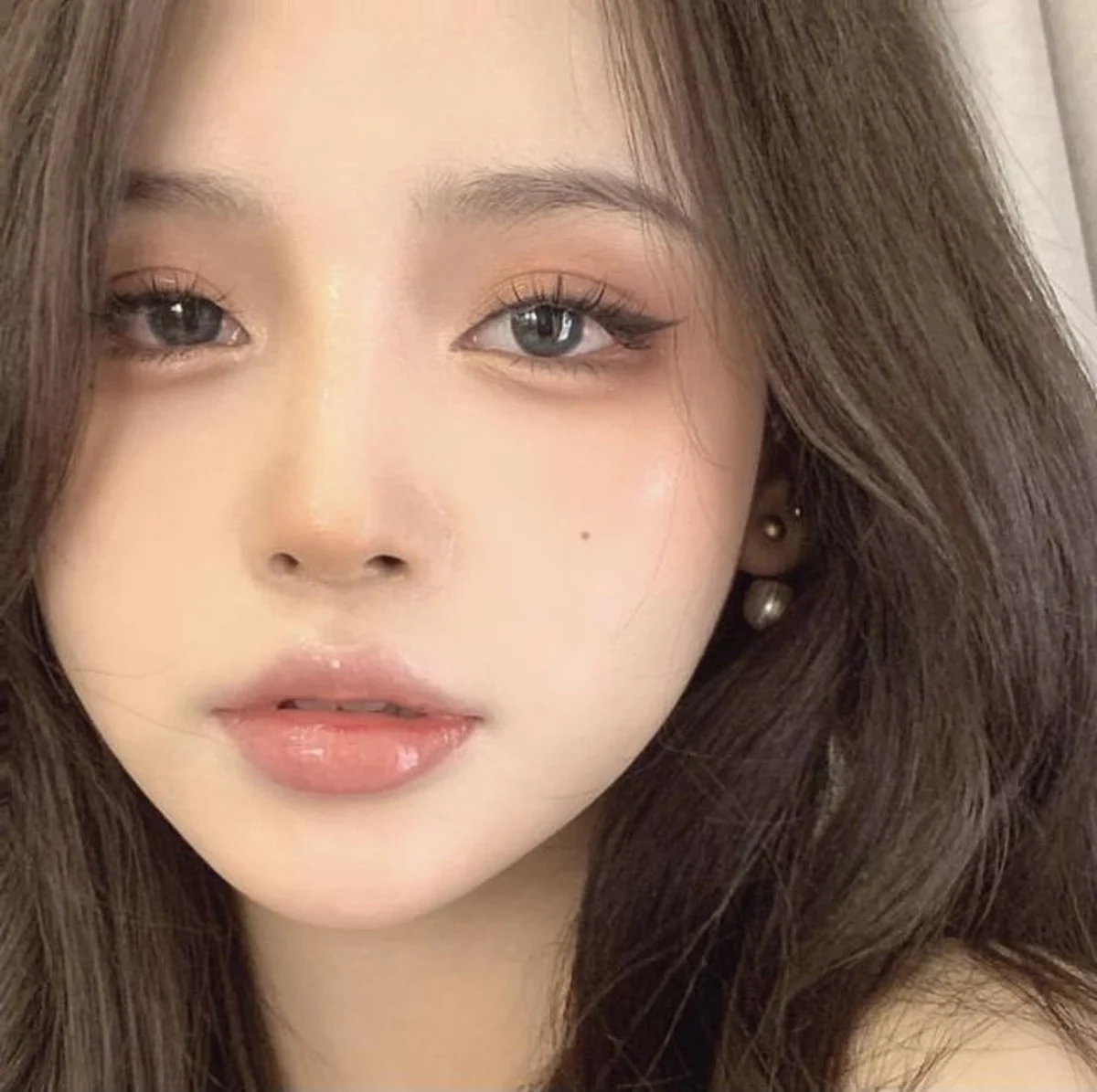 Tren Makeup Gen Z 2025, Kombinasi Warna Pastel dan Gaya Korean Look ...