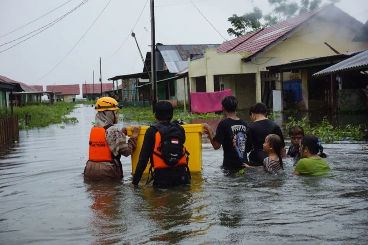 Banjir Besar Melanda 17 Wilayah di Indonesia: Dampak, Tindakan, dan ...