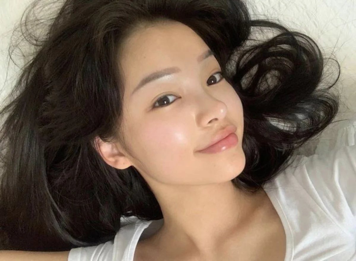 Wajib Coba! Ini 5 Rahasia Wajah Glowing dan Segar Saat Bangun Tidur ...