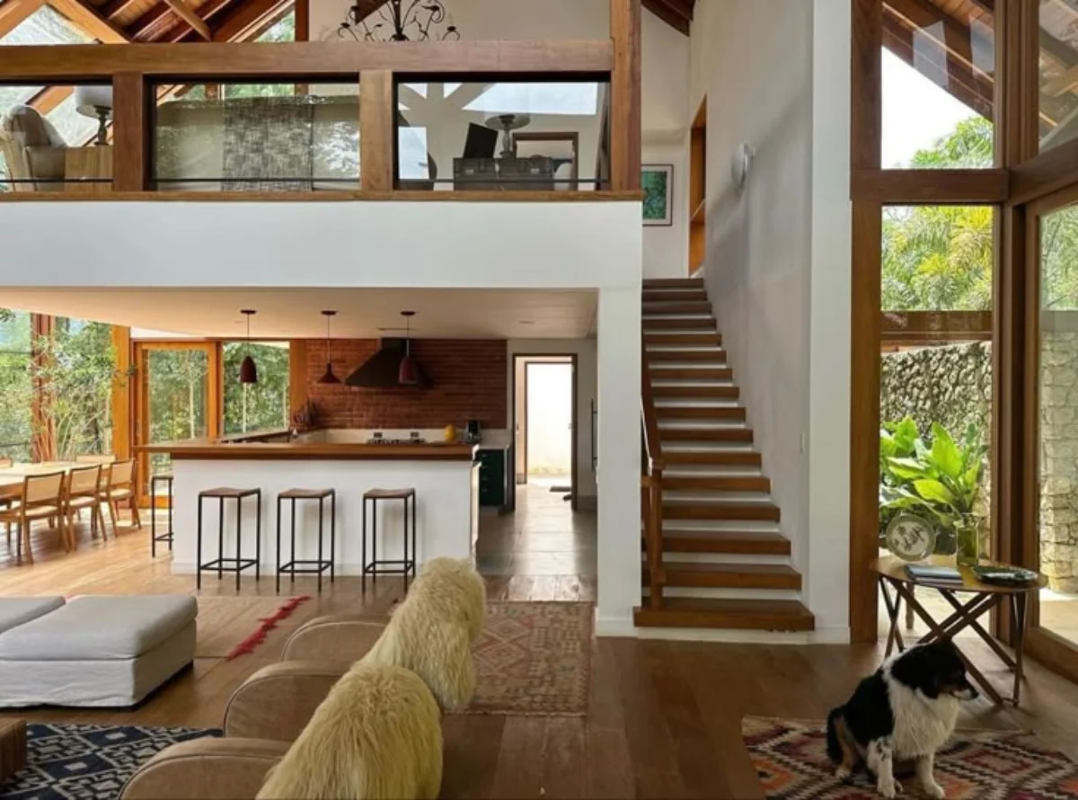 Inspirasi Desain Void Rumah 2 Lantai yang Aesthetic untuk Menciptakan ...