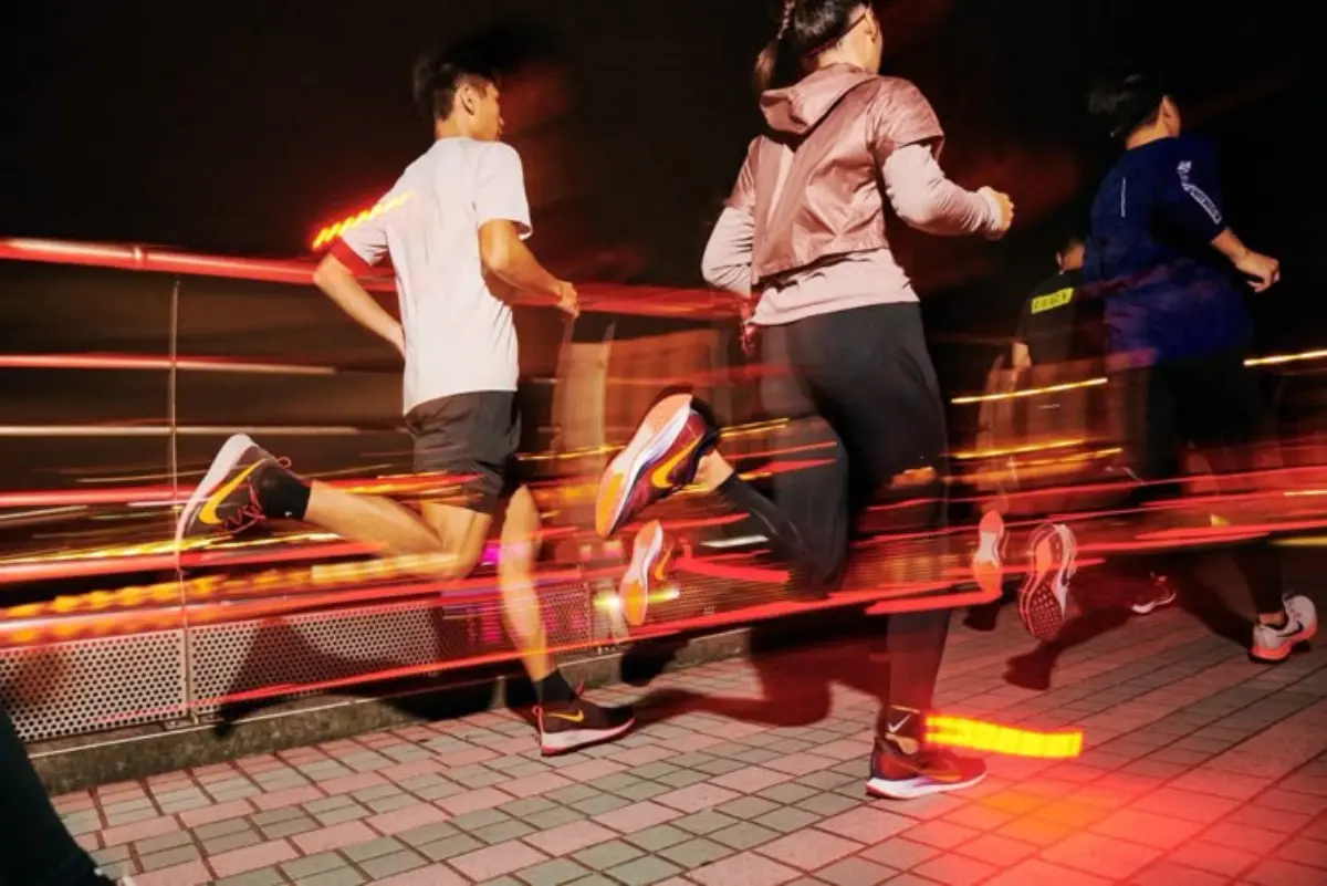 Lari Tak Lagi Mahal, Inilah 5 Sepatu Running Lokal Terbaik di Kelas ...