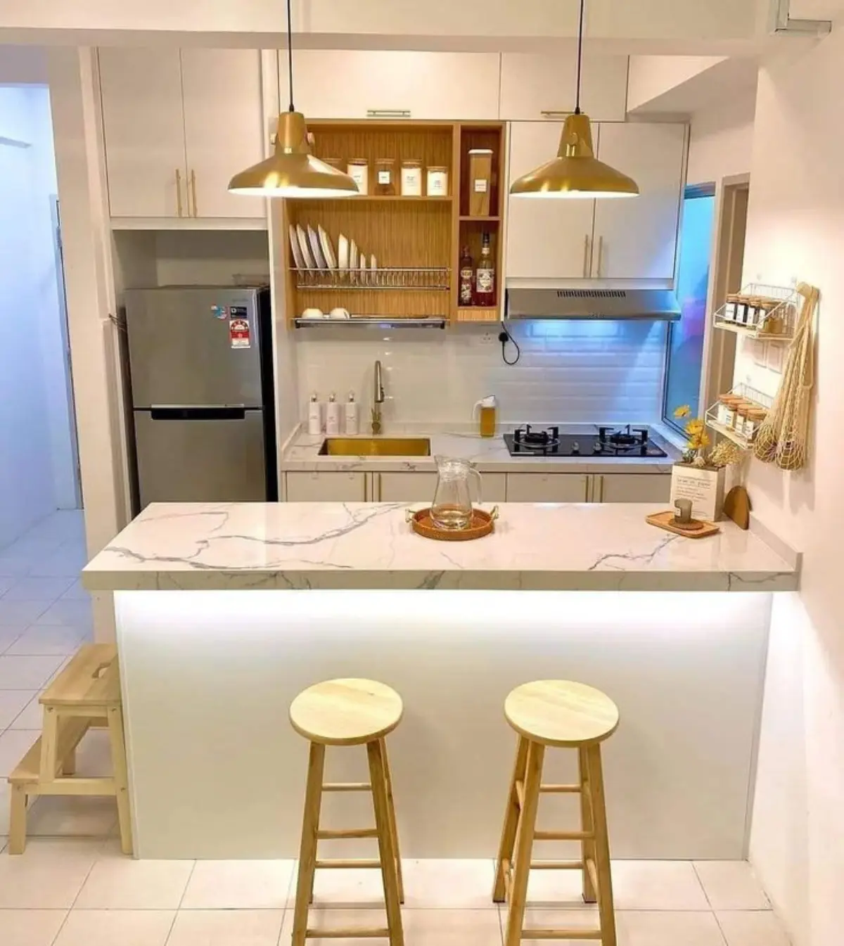 Lagi Cari Meja Dapur yang Estetik dan Mudah Dibersihkan? Ini 9 ...