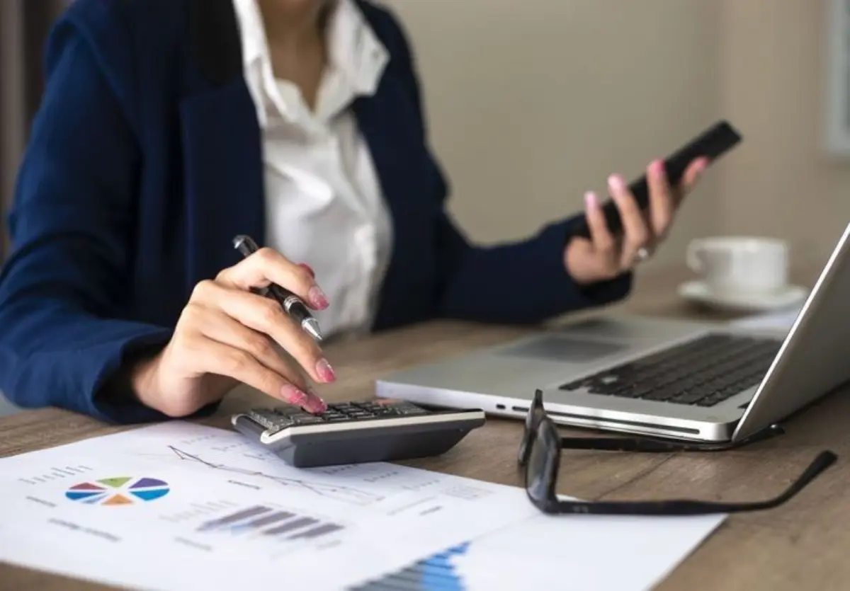 Perbandingan Software Akuntansi dan Laporan Keuangan di Excel, Mana ...
